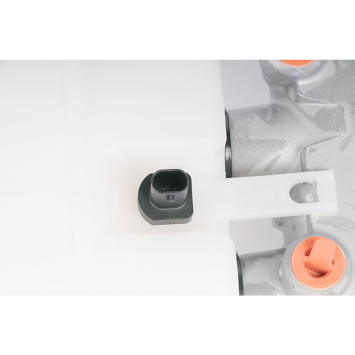 ACDelco GM Original Equipment 174-1235 Brake Master Cylinder