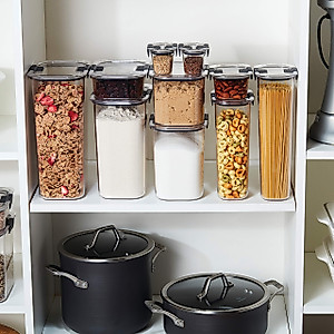 Rubbermaid Brilliance Pantry 16 and 7.8 Cup Baking Storage Container Bundle, Clear, 4-Piece Set (2 Bases with Lids)