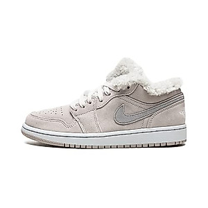 Jordan Womens WMNS Air Jordan 1 Low SE DO0750 002 Sherpa Fleece - Size 7W