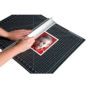 Dahle Vantage 10673 Premium Self-Healing Cutting Mat, 24"x36", 1/2" Grid, 5 Layers for Max Healing, Perfect for Crafts & Sewing, Black