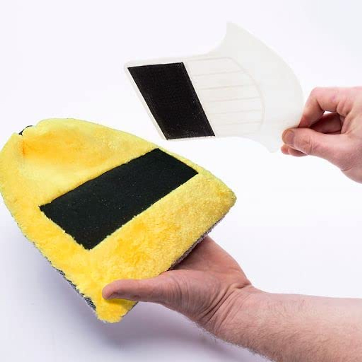 Jokari Extra Large Microfiber Auto Tire Scrubbing Mitt with Detachable Plastic Spray Shield to Protect Wheel Rims for a Perfect DIY Car Cleaning and Detailing Job. One Size Fits All Scrub Glove