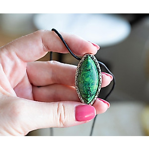 SalesOne LLC Marvel Studios Shang-Chi and the Legend of the Ten Rings Green Pendant Necklace Authentic Prop Replica, Cosplay Costume Accessories | MCU Superhero Comic Book Gifts And Collectibles