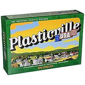 Bachmann Trains - PLASTICVILLE U.S.A. BUILDINGS – CLASSIC KITS - TWO-STORY HOUSE - O Scale