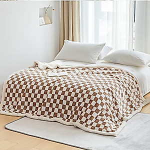 LOMAO Sherpa Throw Blanket Fleece Blanket with Checkered Pattern Soft Thick Blanket for Couch, Bed, Sofa Luxurious Warm and Cozy for All Seasons (Khaki, 51"x63")