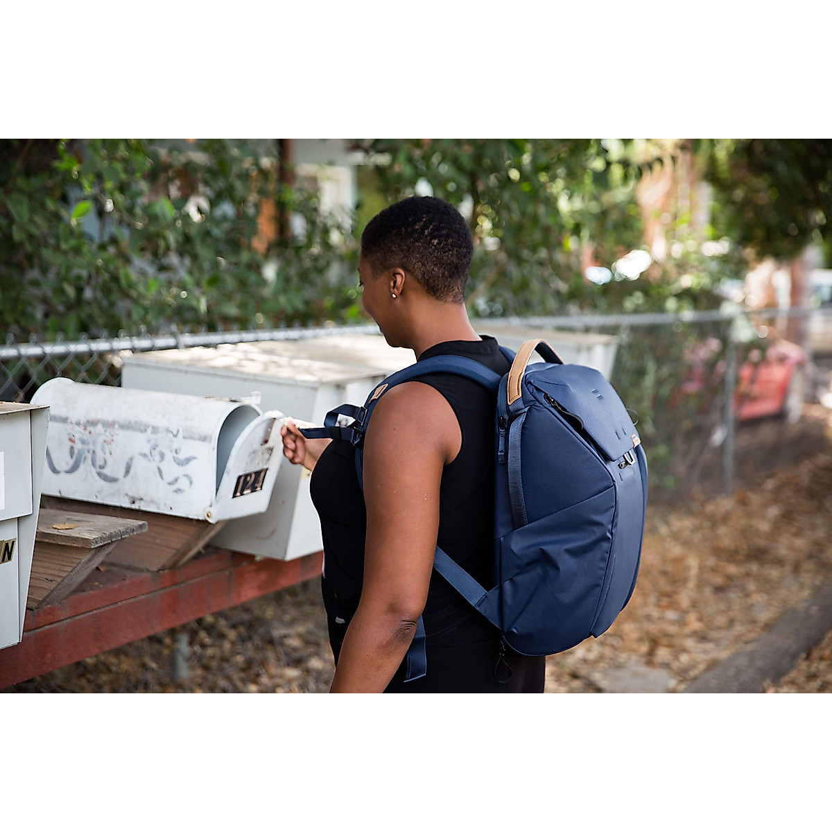 Peak Design Everyday Backpack V2 20L Black, Camera Bag, Laptop Backpack with Tablet Sleeves (BEDB-20-BK-2)