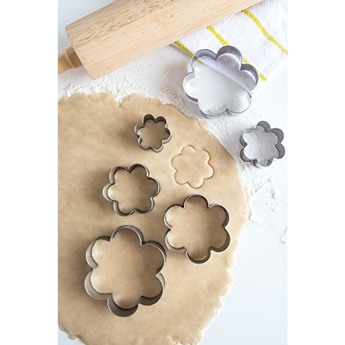Fox Run Flower Cookie cutters, 6 piece, Metallic,3621