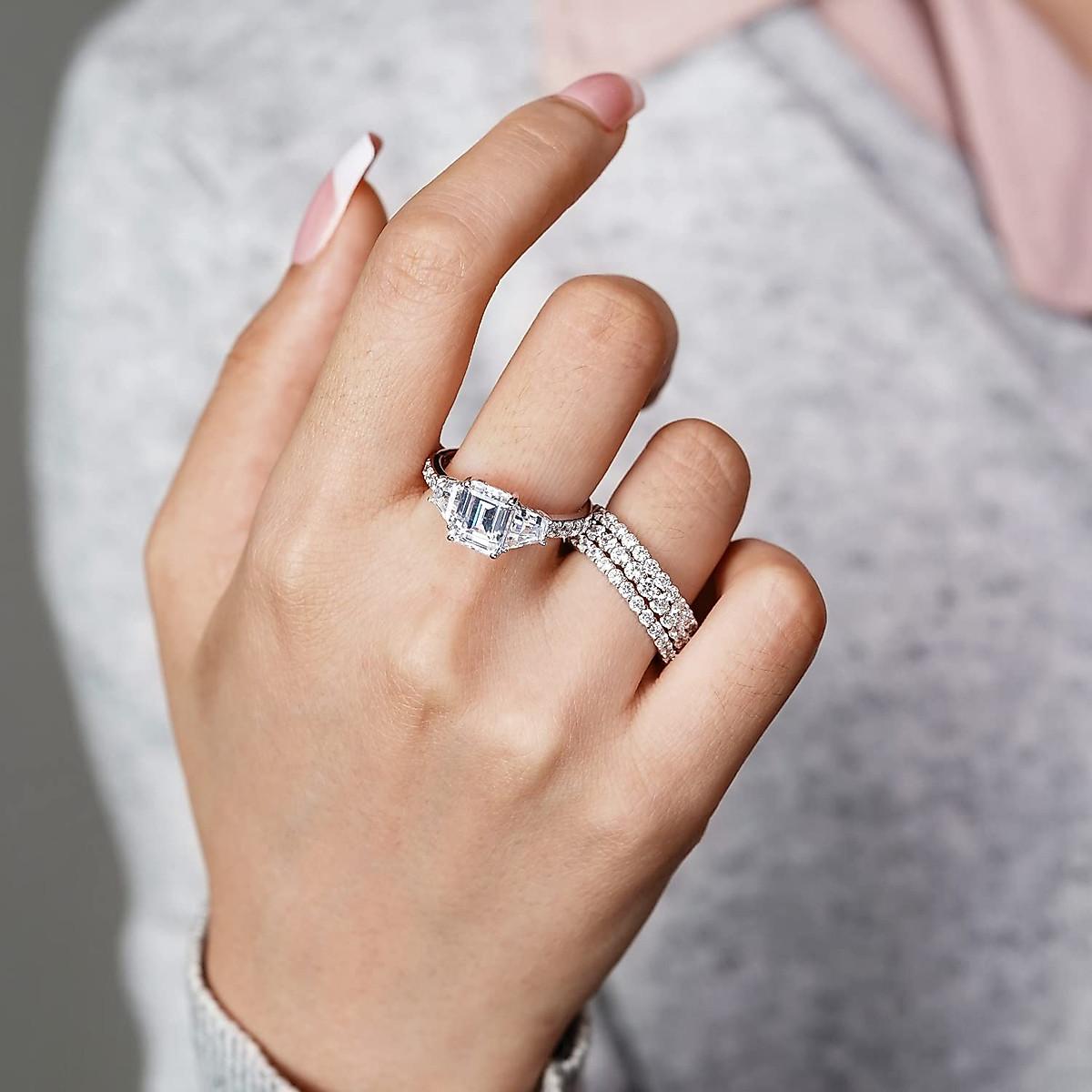 DIAMONBLISS Trapeze & Emerald Cut Ring 925 Sterling Silver Prong Set Engagement Ring Band | 5.00 Carats Cubic Zirconia CZ Simulated Diamond (5)