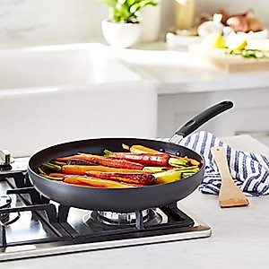 Amazon Basics Hard Anodized Non-Stick Skillet - 12.5-Inch, Black