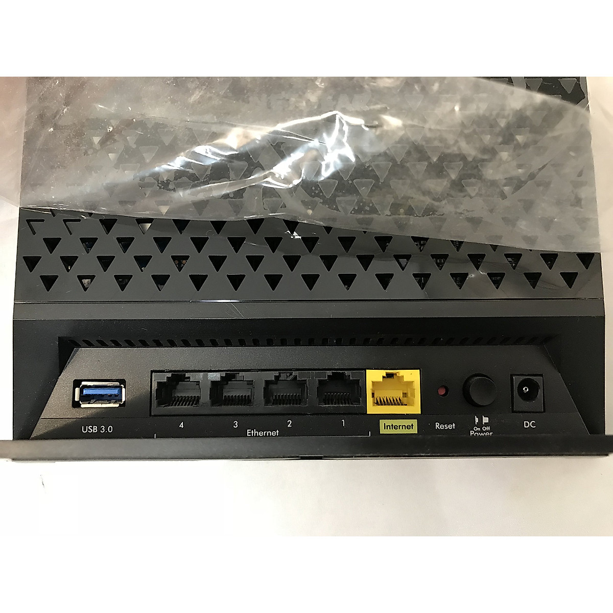 NETGEAR AC1450 Dual Band Gigabit Smart WiFi Router