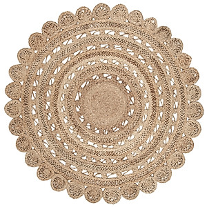 SAFAVIEH Natural Fiber Collection Area Rug - 4' Round, Natural, Handmade Boho Charm Braided Jute, Ideal for High Traffic Areas in Living Room, Bedroom (NF805B)