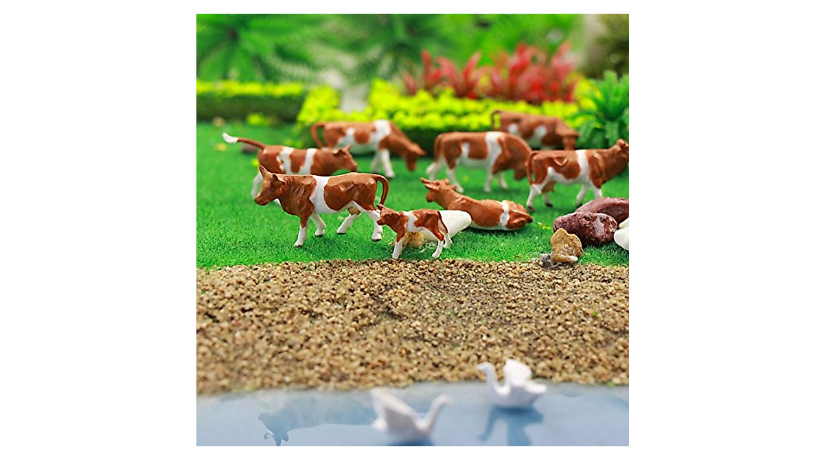 HO Scale Farm Animals Figure Set - Model Cows & Figures 36PCS