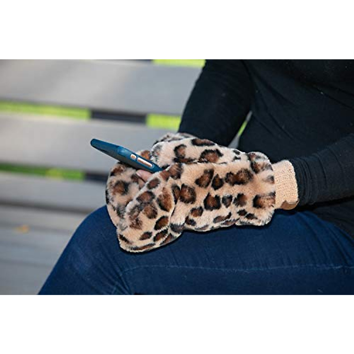 Funky Junque Faux Fur Mitten Convertible Fingerless Gloves: IVORY
