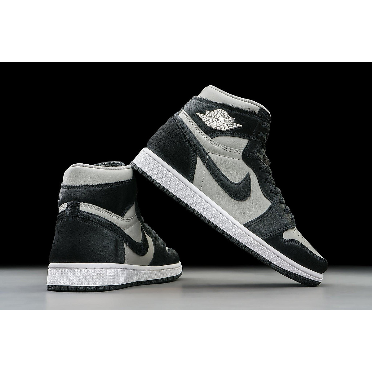 Jordan Women's Air Jordan 1 Twist 2.0 Sneaker, Medium Grey/Black-white, 11