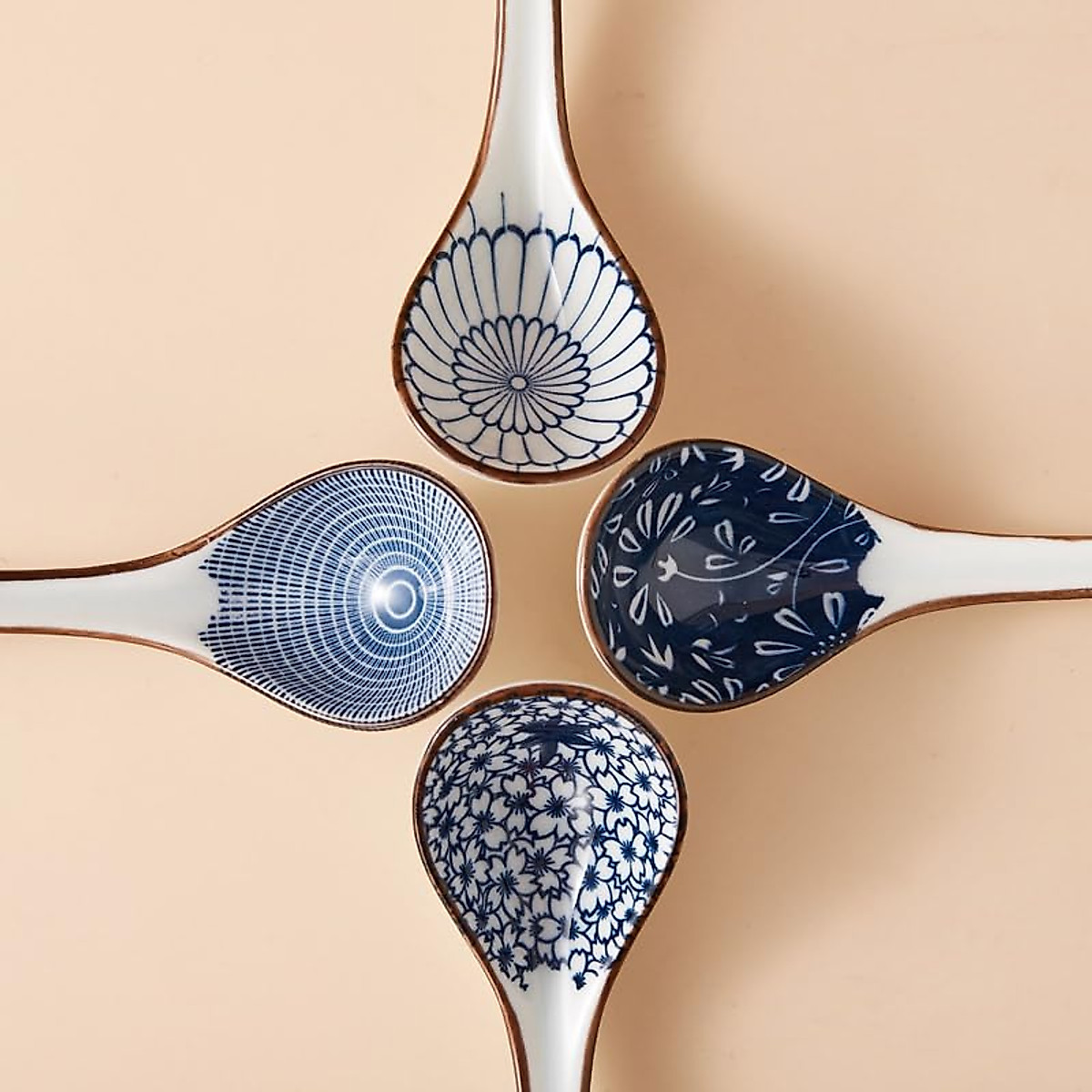 JOBNTZ Asian Soup Spoon,Ceramic Ramen Spoon,6.4inch Japanese Pho Spoon with Long Handle for Miso,Dumpling,Noodles,Wonton (Blue and White Porcelain, Set of 4)