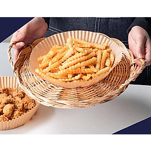 200PCS Air Fryer Disposable Paper Liner, 6.3 inch Non-stick Air Fryer Disposable Liners, Food Grade Parchment,Baking Paper for Air Fryer And Baking Roasting Microwave