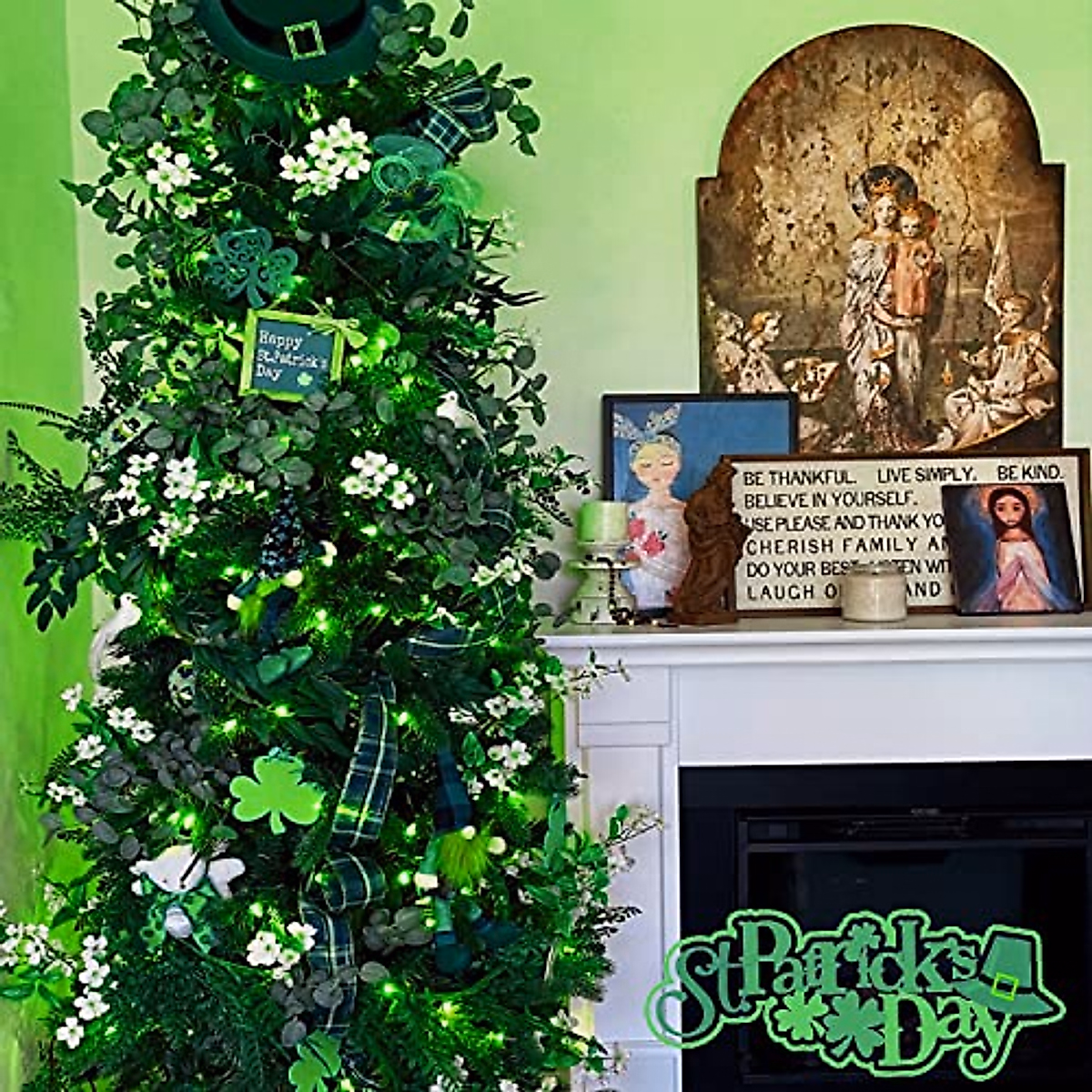 JMEXSUSS 66ft 200 LED Green String Lights Outdoor, Green Christmas Lights Clear Wire, 8 Modes Waterproof St. Patrick's Day Lights Plug in for Tree Garden Party Outdoor Decorations