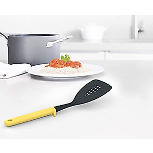Joseph Joseph Duo Slotted Turner with Integrated Tool Rest: Hygienic, Heat-Resistant Nylon Head, Safe for Non-Stick Cookware, Light Yellow