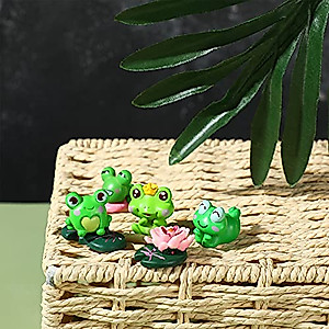 Jetec 22 Pieces Animal Figurines Cake Topper Cute Mini Animal Decorations Miniature Animals Model Ornaments Garden Moss Landscape DIY Craft for Home Party Supplies