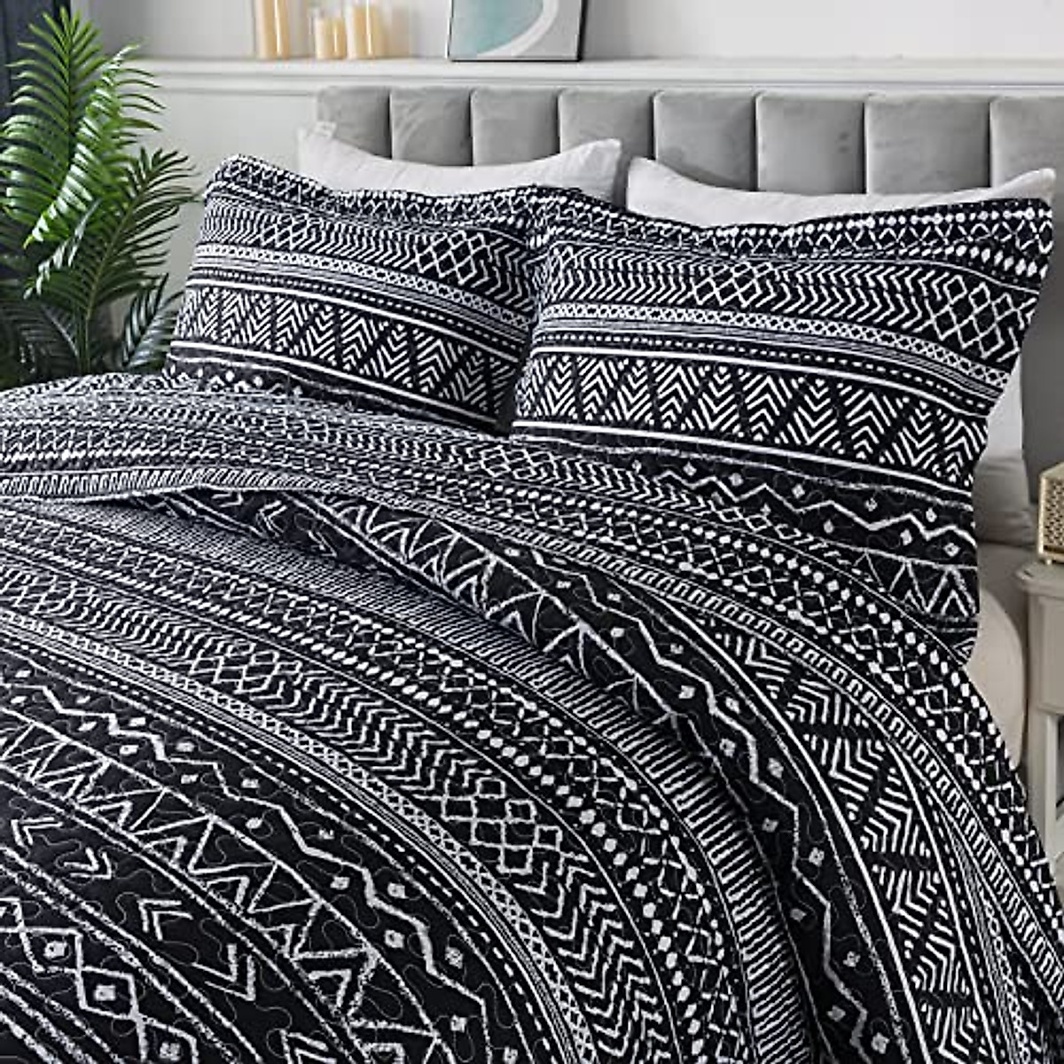 Travan Reversible Striped Quilt Sets