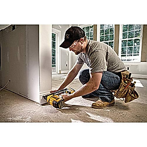 DEWALT 20V MAX* XR Finish Nailer, Angled, 16GA (DCN660D1)