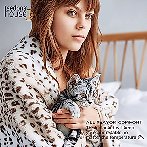 Sedona House Fuzzy Faux Fur Cheetah Throw Blanket,Lightweight Plush Cozy Soft Microfiber for Couch Travel,50 by 60-Inch,Brown Sand Leopard