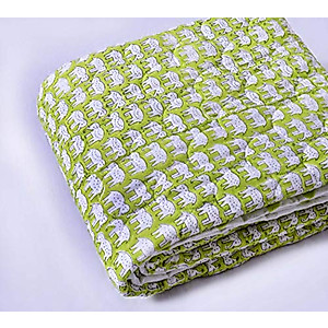 SHIRANYA Unisex Blanket - Animal Print Cotton Baby Quilt Soft Cot Comforter Crib Blanket for All Seasons - Parrot Green - 40"x50"