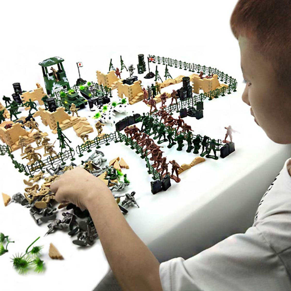 3 otters 250PCS Army Men Military Set, Military Figures and Accessories with Hand Bag World War II Army Men Toys for Boys