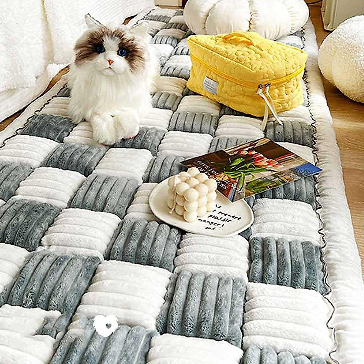 Pet Sofa Cover Bed Mat, Large Plaid Square Couch Cover - Cream-Coloured Non-Slip Furniture Floors Protector for Dog, Cat - Funnyfuzzy Mattress Protector