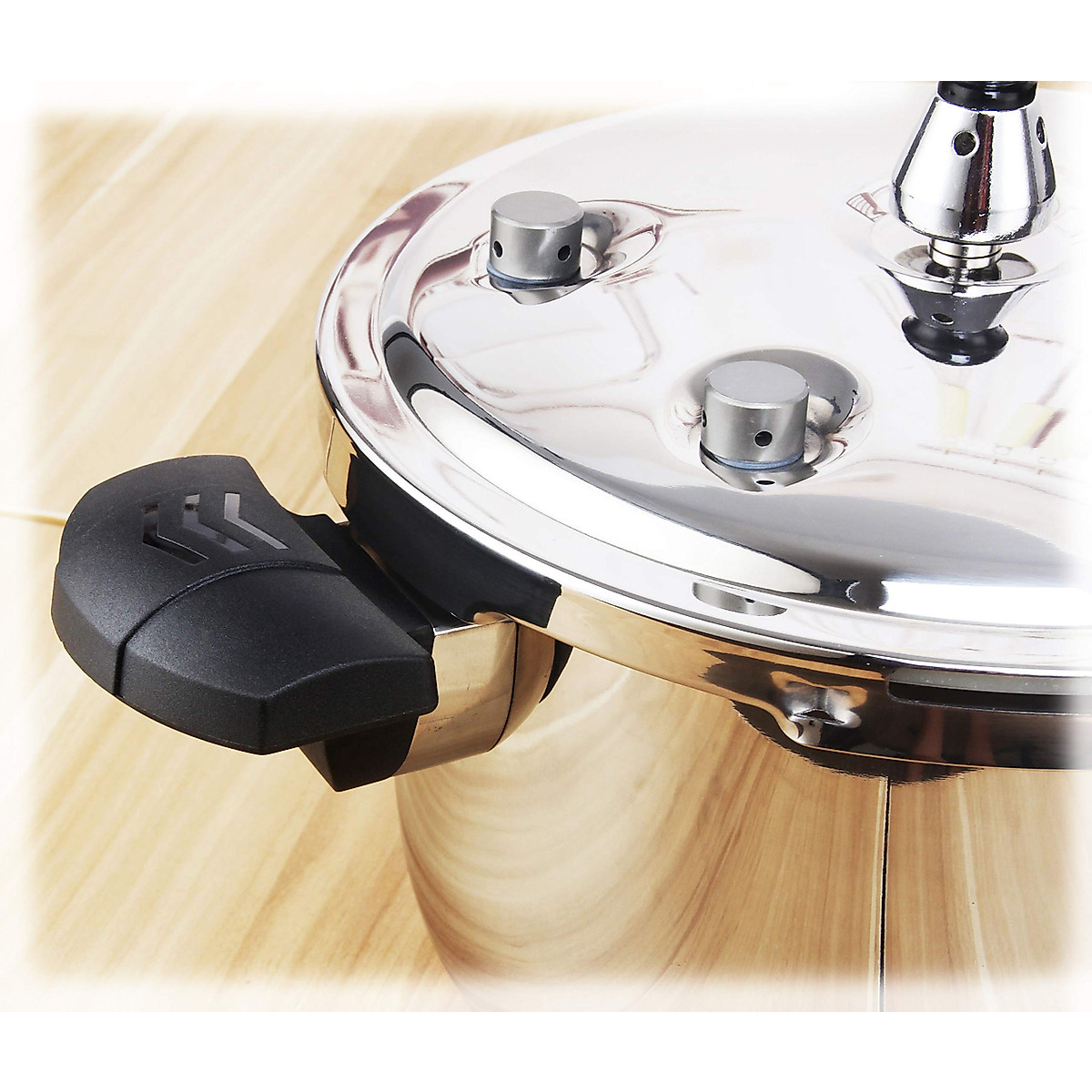 Super Quality Stainless Steel 304 Pressure Cooker, Six Over-pressure Safety Systems, Silver Color, One Extra Rubber Gasket, Gift Box, Mirror Polish, Three Layer Compound Bottom (13.4 QT (Dia 34 cm))