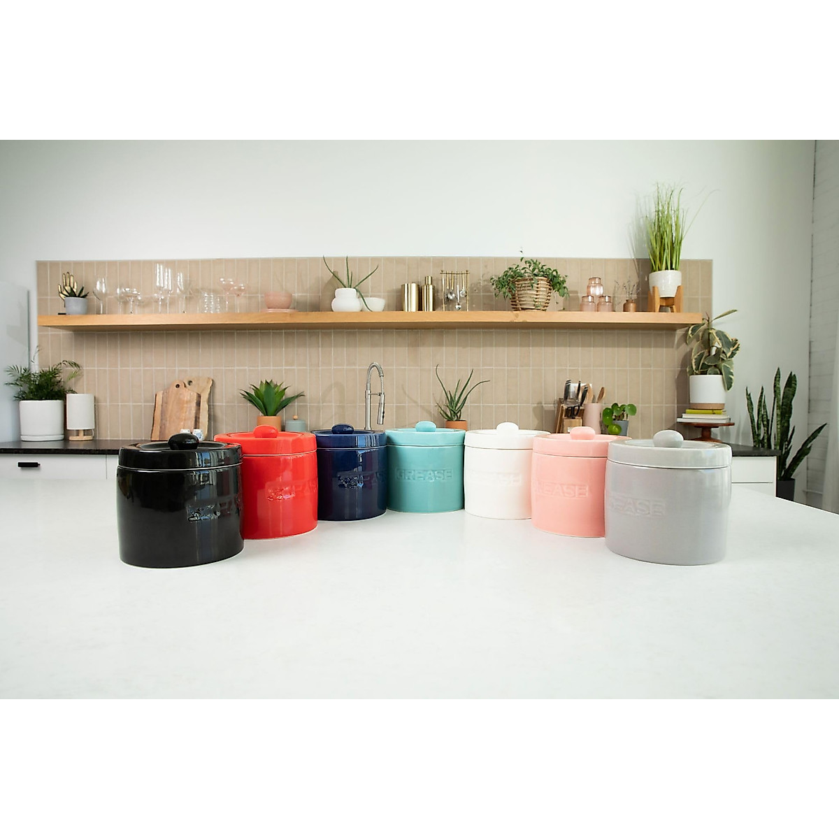 CYPRESS SUNRISE Bacon Grease Saver with Strainer - 32oz Ceramic Container for Kitchen Holds Bacon Fat Drippings Oil for Reuse - Keeper Can Hold Cooking Frying Oil - Dishwasher Safe