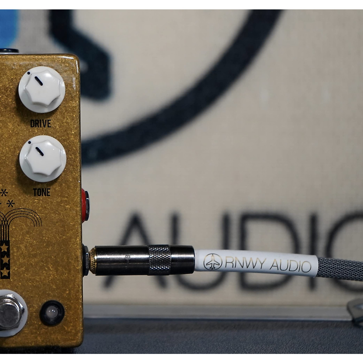 Runway Audio Instrument Cable - Lowest Capacitance Cable on The Market (15ft, Straight to Right Angle, Black-Out)