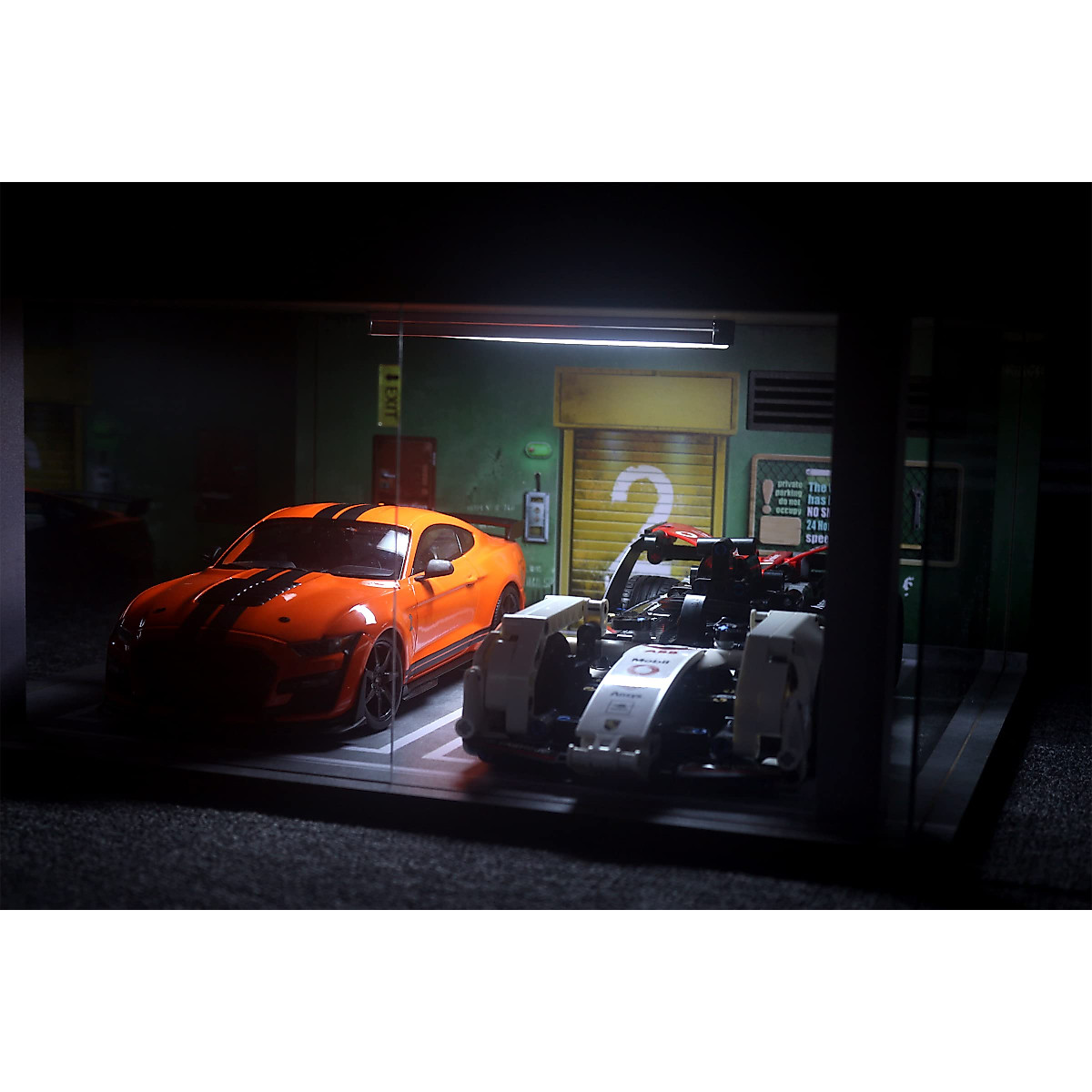 1/18 Scale Model Car Display Case - 1:18 Car Garage Display Case with Clear Acrylic Cover and LED Lighting for Die-Cast Cars, 2 Parkings Green