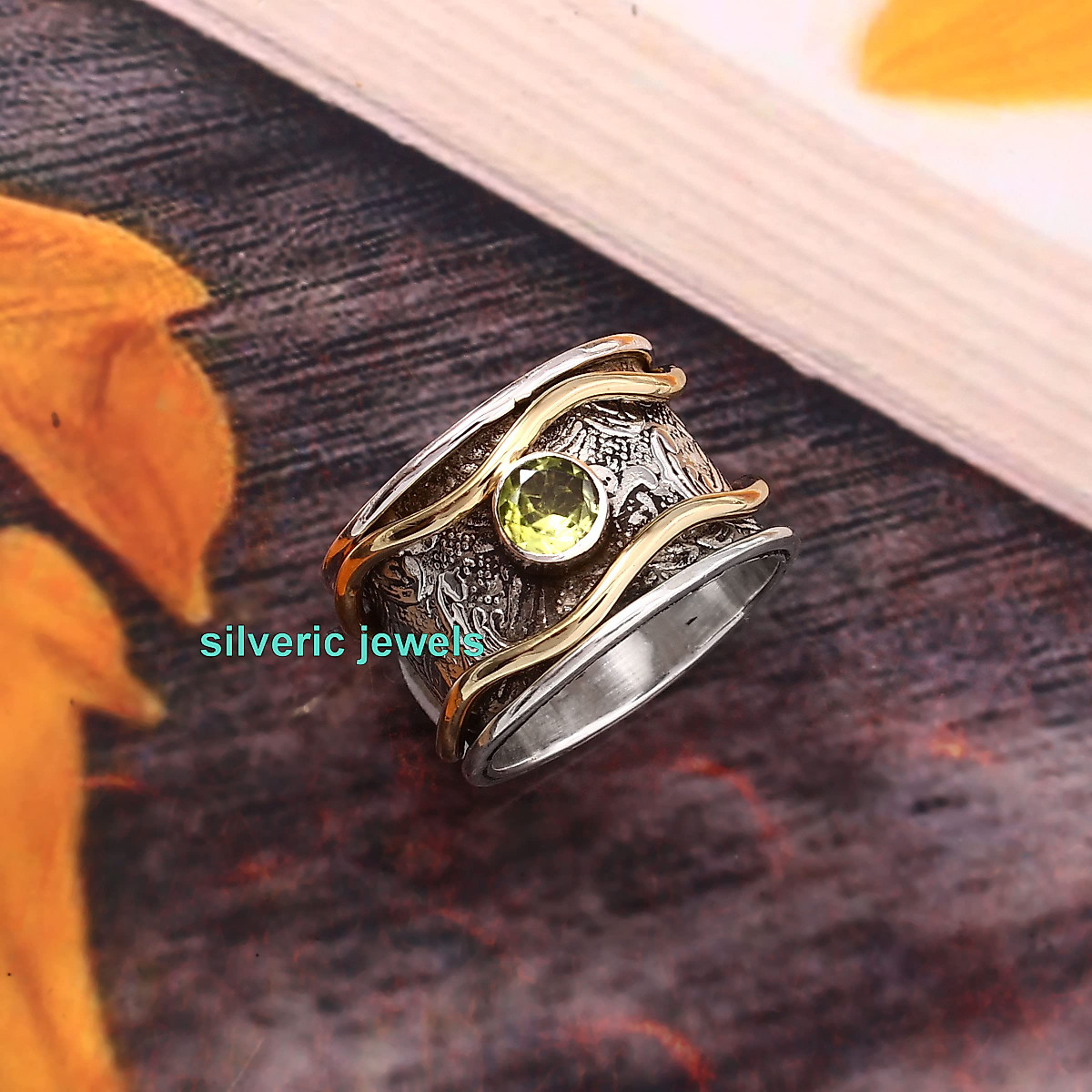 Spinner Peridot gemstone sterling silver ring Anxiety Meditation Spinning ring Statement Band silver jewelry (8.5)