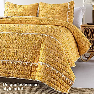 HORIMOTE HOME Boho Style Yellow Queen Quilt Set with Tassle, Soft and Lightweight Bedspread for All Season, Full Size Bed Coverlet with 2 Matching Pillow Shams (3 Pieces)