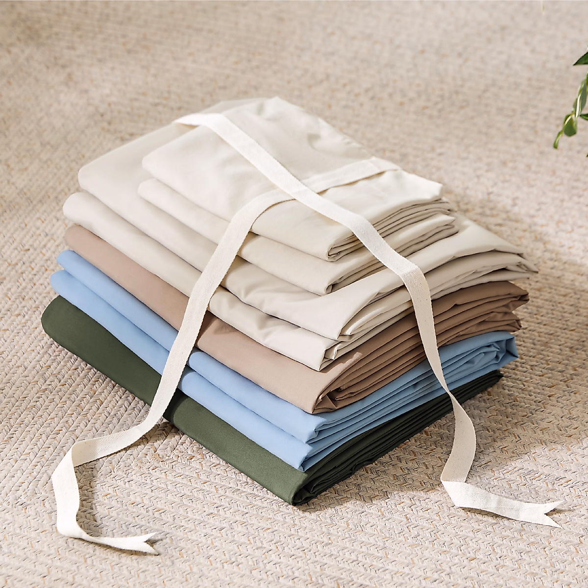 Bedsure Olive Green Duvet Cover King Size - Polyester & Rayon Derived from Bamboo Cooling King Duvet Cover Set, 3 Pieces, 1 Zipper Closure Duvet Cover (104"x90") & 2 Pillow Shams, No Comforter