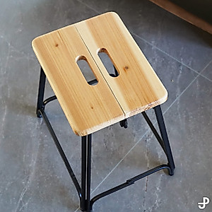[PJ Collection] Foldable Natural Wood Stool, Lightweight Wood Stool, Outdoor Stool and Chairs, Small Foldable Step Stool, Step Stool for Kitchen, Easy to Grab, Weight-Bearing Stool