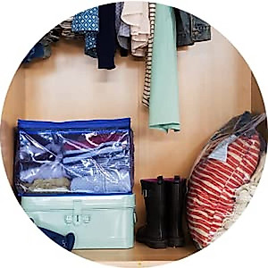 Ziploc Big Bags Clothes and Blanket Storage Bags for Closet Organization, Protects from Moisture, Large, 5 Count