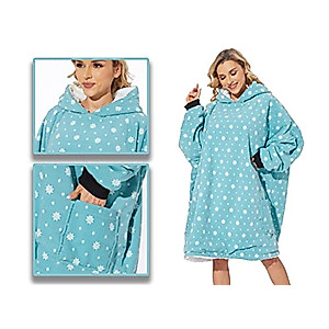 Wearable Blanket Hoodie,Super Soft Warm Oversized Blanket Sweatshirt Flannel Sherpa Blanket with Giant Pocket for Men Women Teens Friends (Blue Snowflake)