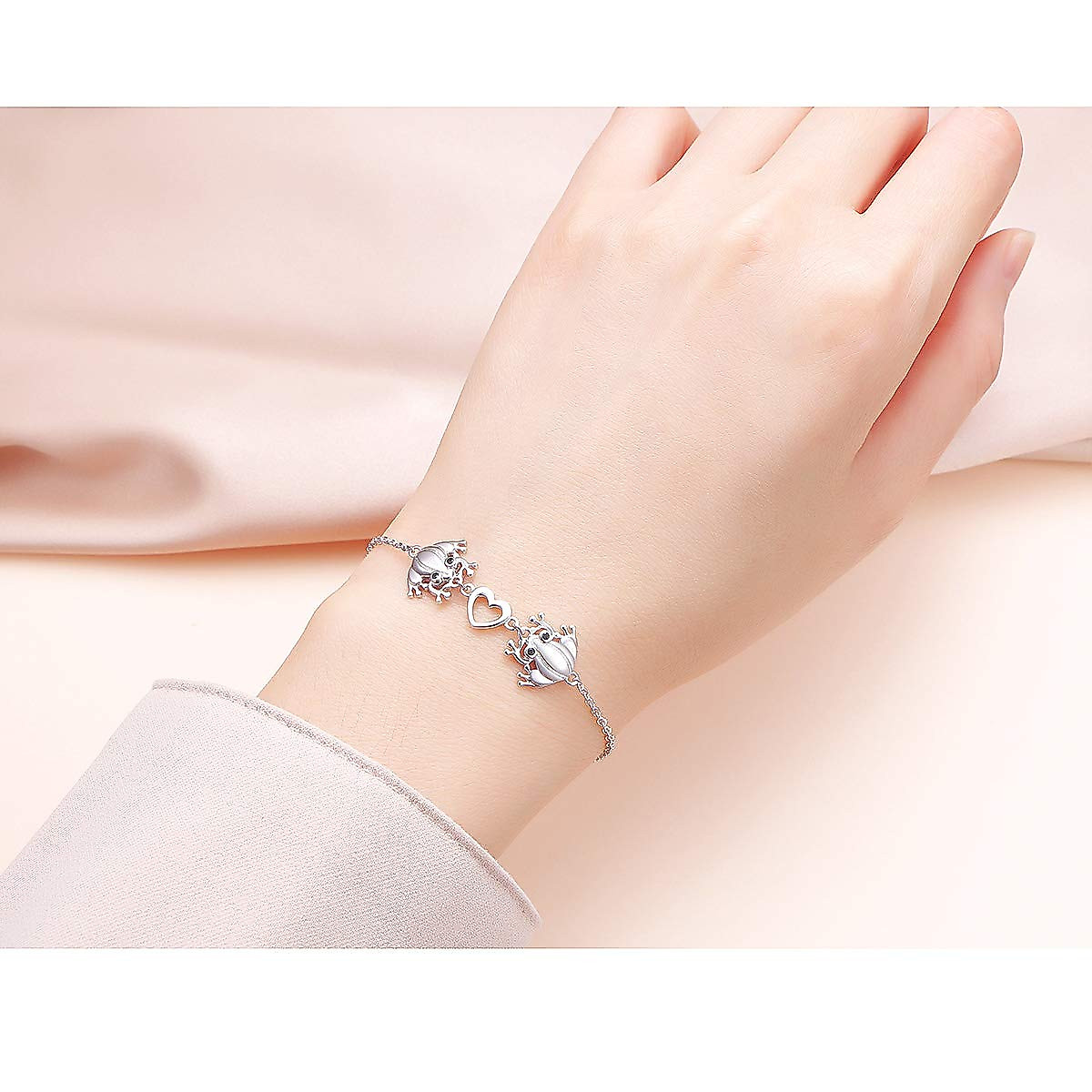 S925 Sterling Silver Frog Link Animal Heart Toad Bracelet for Women Jewelry