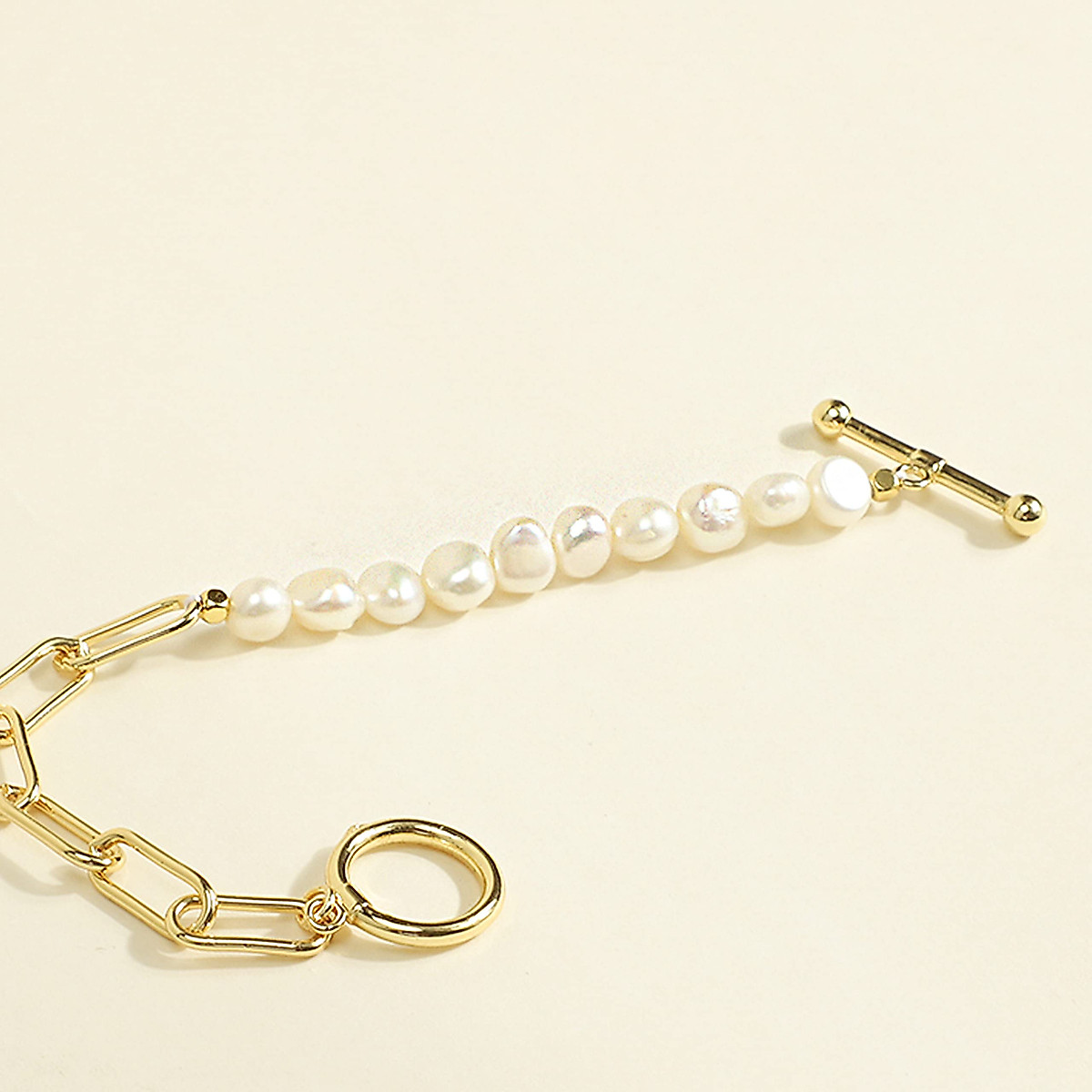 Cowlyn Paperclip Pearl Bracelet Baroque Culture Link Chain 14K Gold Plated Dainty Handmade Bangle Charm Jewelry Present for Women