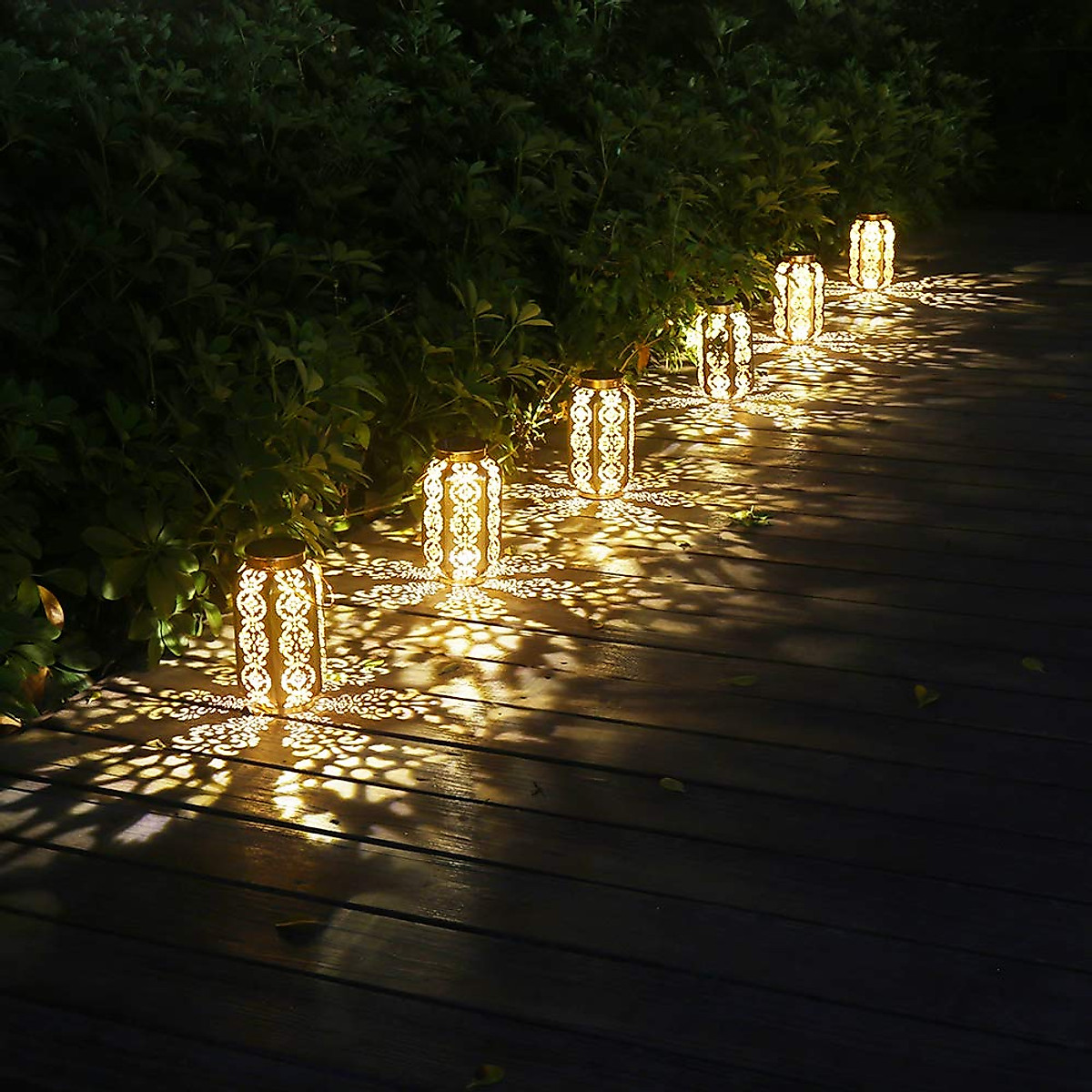 newvivid Solar Lights Outdoor Metal Solar Lantern Outdoor Hanging Retro Decorative Lanterns with Durable Handle Solar Powered Waterproof LED Table Lanterns Lighting for Yard Patio 1 Pc Bronze