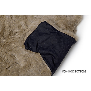 Carstens Plush White Tail Deer Animal Rug, Small