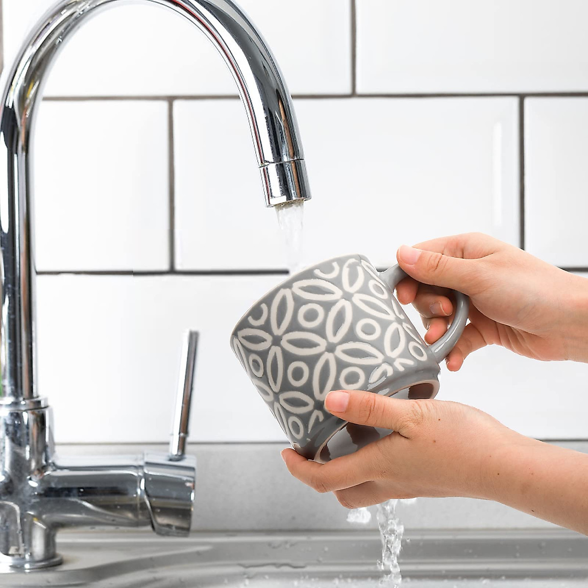 Hiceeden Set of 4 Coffee Mugs with Metal Stand, 15 oz Stackable Espresso Cups Ceramic Coffee Mugs for Cocoa, Latte, Americano, Cappuccinos or Beverages