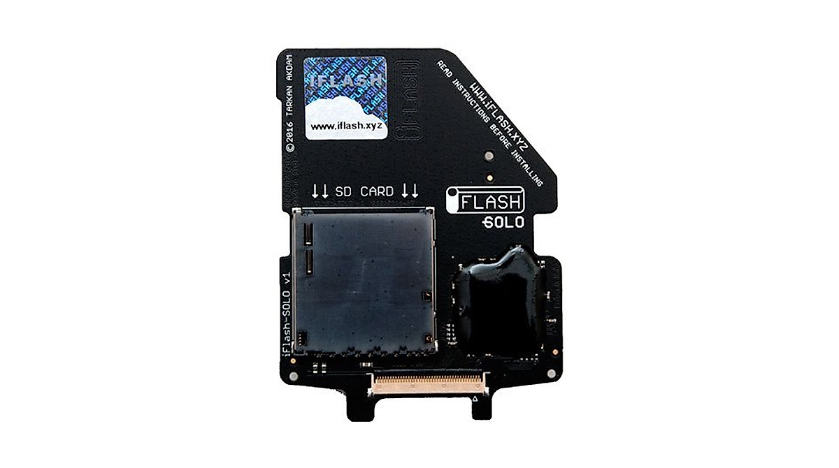 Tarkan iFlash-Solo SDXC Adapter for iPod Models