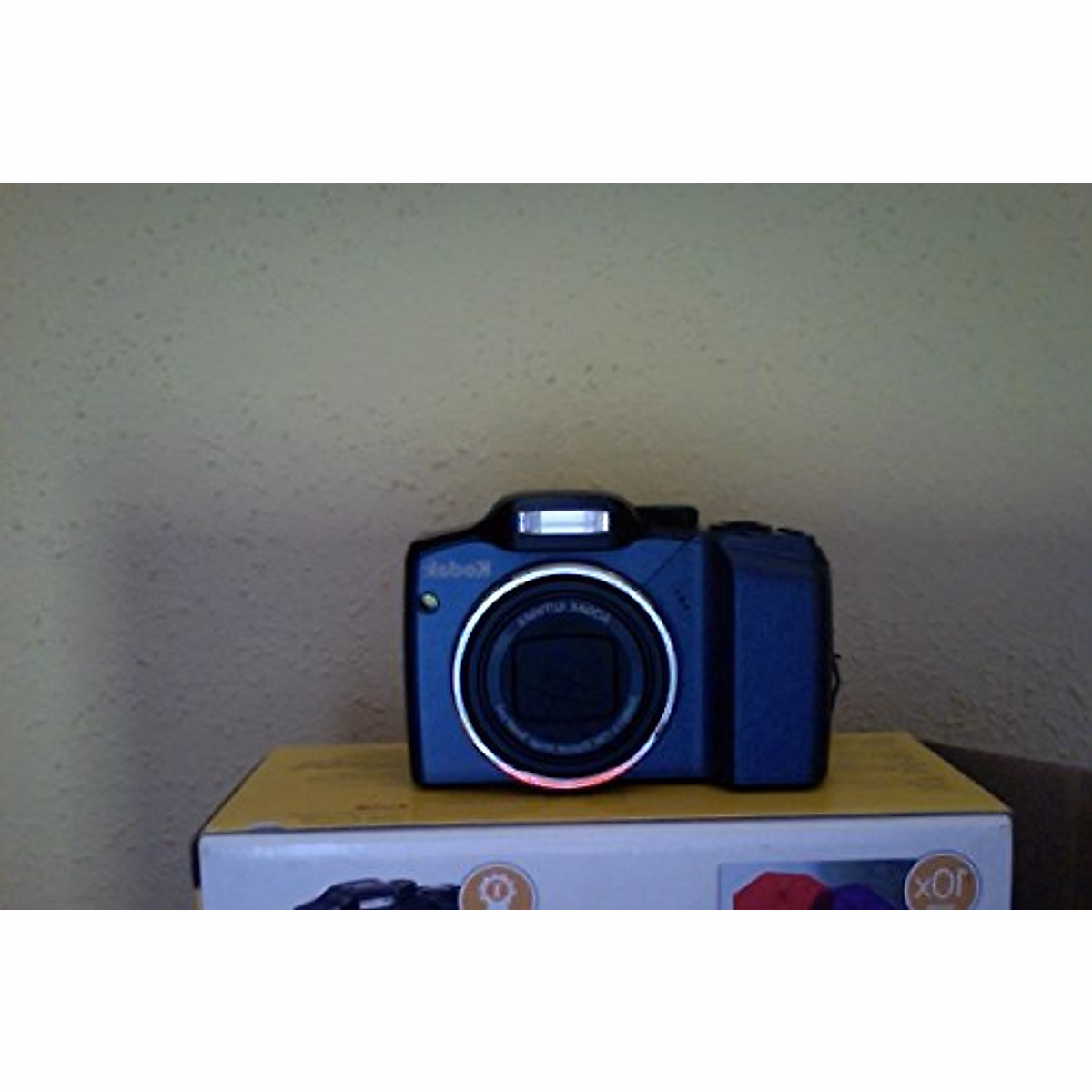 Kodak Easyshare Z915 Digital Camera (Blue)