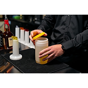 Carlisle FoodService Products Stor N' Pour Quart Container for Bar, Kitchen, And Restaurant, Plastic, 1 Quart, White, (Pack of 12)