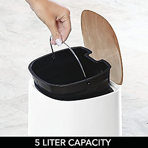 mDesign Modern 1.3/5 Liter Gallon Plastic Step Trash Can Wastebasket, Small Garbage Container Bin - for Bathroom, Powder Room, Bedroom, Kitchen, Craft Room - Removable Liner Bucket - White/Bamboo