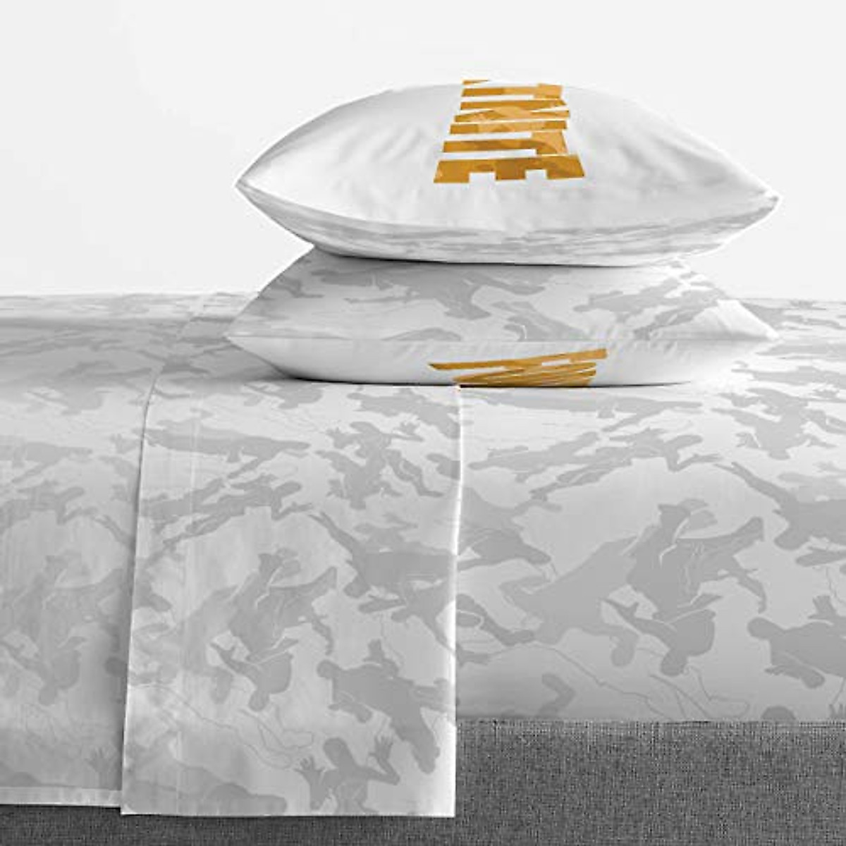 Jay Franco Fortnite Emote Camo 5 Piece Full Bed Set - Includes Comforter & Sheet Set - Super Soft Fade Resistant Microfiber (Official Fortnite Product)