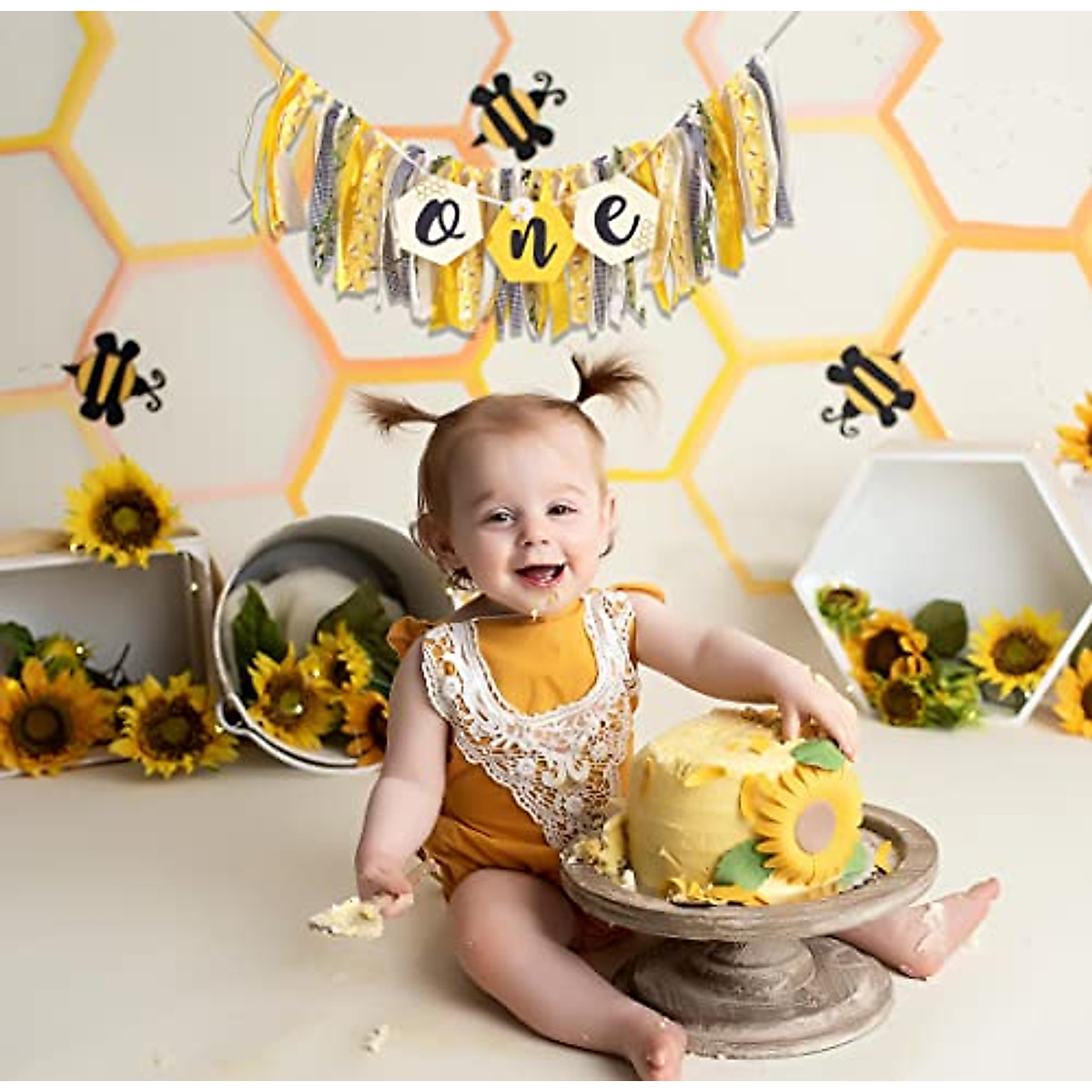 Bee Theme High Chair Banner for 1st Birthday - Happy 1st Bee Day Birthday Banner, First Birthday Decoration for Boys and Girls, Bumble Bee Themed Birthday Party Decoration