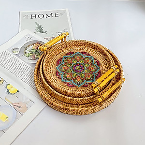 BDSJBJ Rattan Round Serving Tray,Rattan Woven Round Basket Decorative Woven Ottoman Trays with Handles Rustic Decorative Tray for Coffee Table Dinner Party Kitchen Organizer, Blue, 24*24*3CM